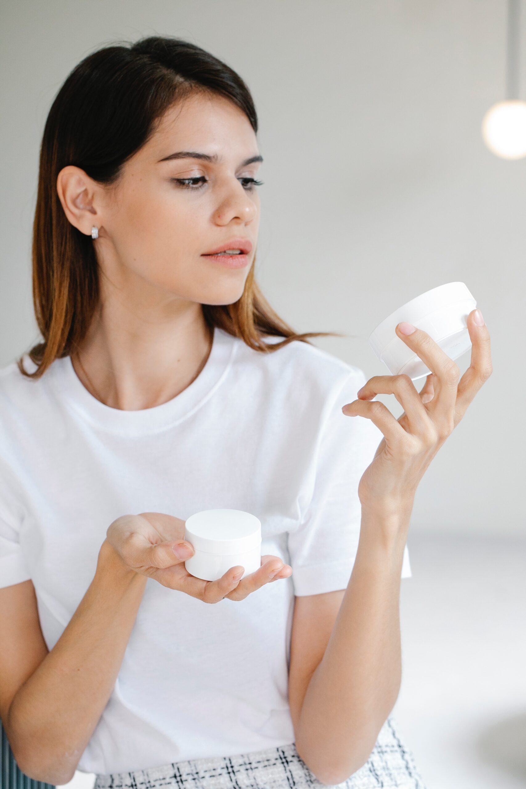 A Guide to Facial Hair Removal for Women - Free Bunni